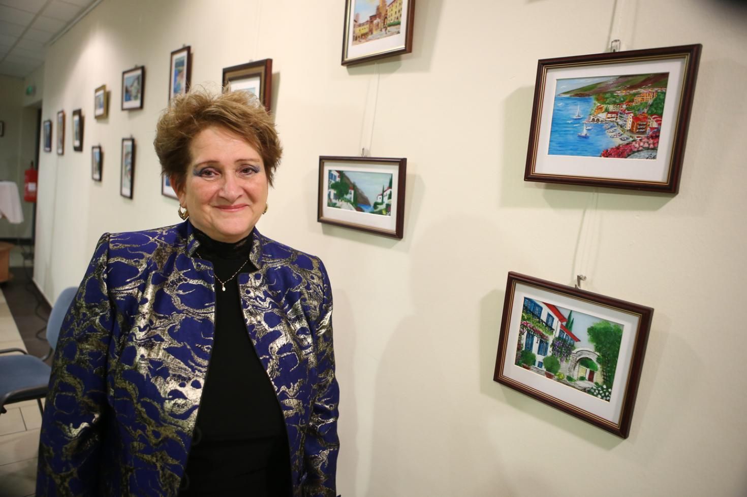 Bakó Márta üvegképeivel ablakot nyit a világra