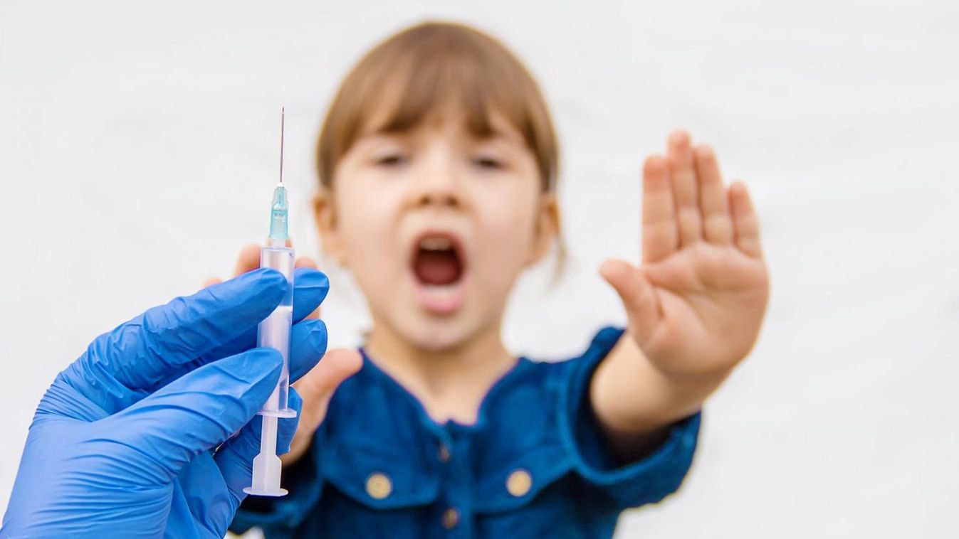 Oltásellenes tanulmány miatt terjed a mumpsz és a kanyaró Angliában