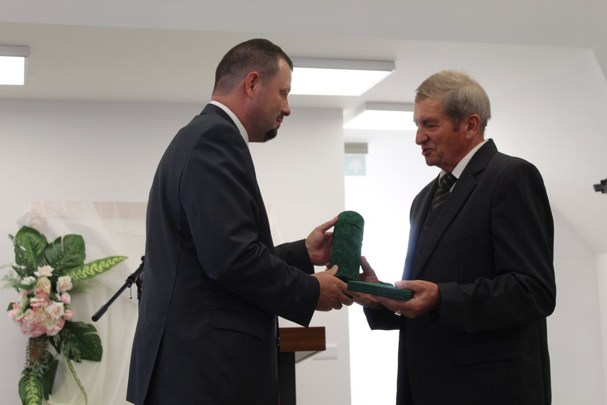 Illin József kapta meg a Dévaványáért kitüntetést