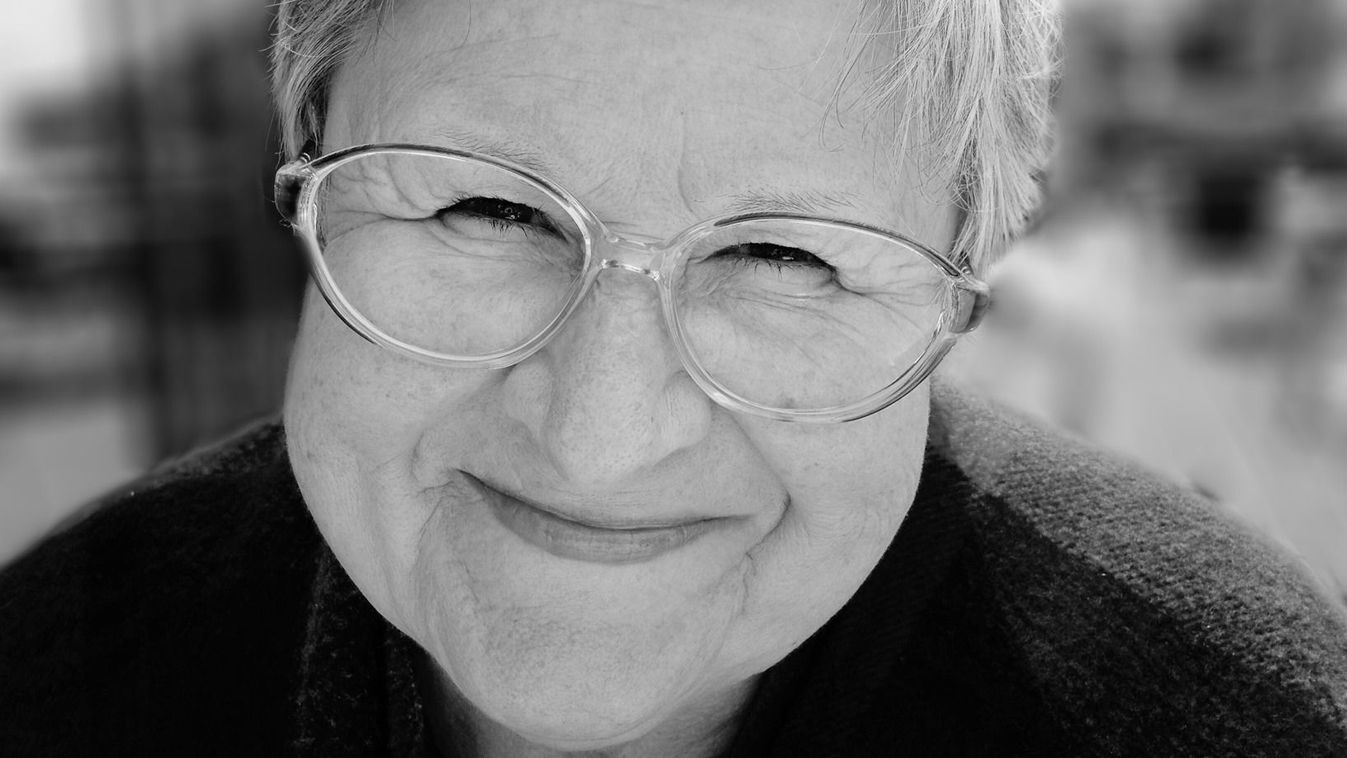 Elhunyt B. Sajti Emese békéscsabai újságíró