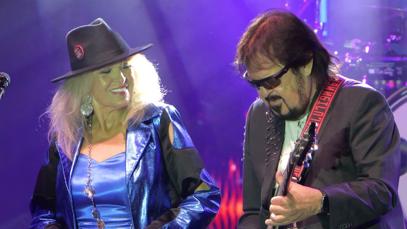 Tarolt a Neoton Békéscsabán, ismét felcsendültek a slágerek