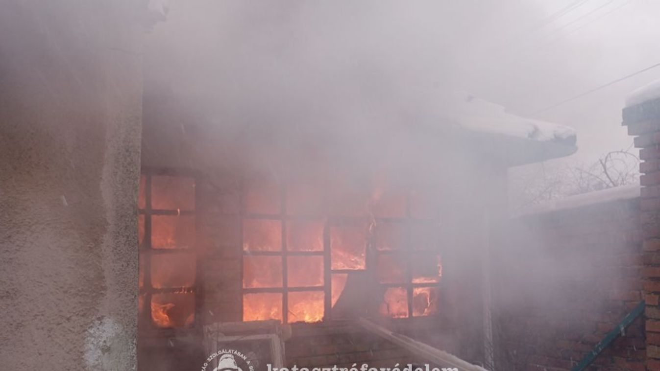 Nagy a baj, elveszítette házát, és kórházba is került