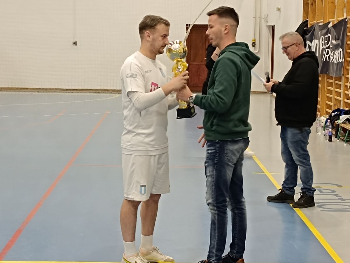 Teremkupa: harmadszor nyerte meg a vármegyei sorozatot a Szarvasi FC