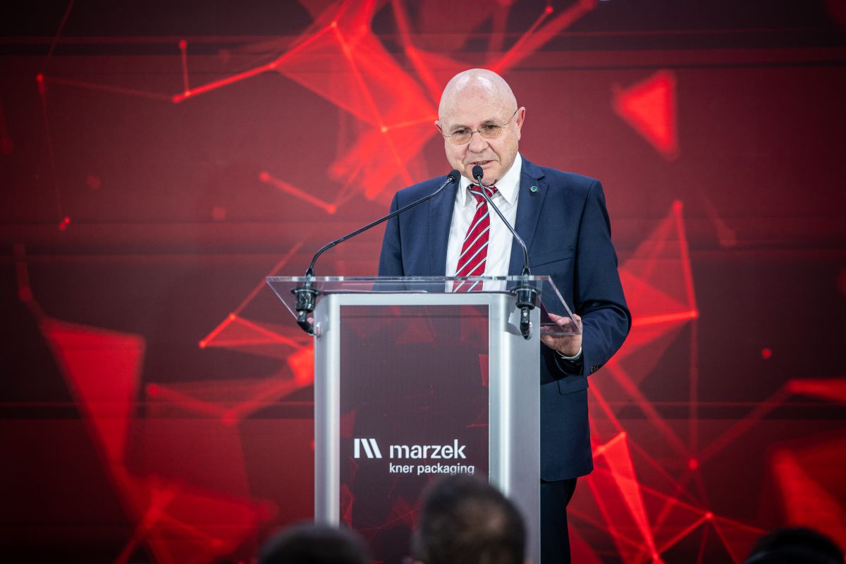 Szijjártó Péter adta át a Marzek Kner újabb beruházását