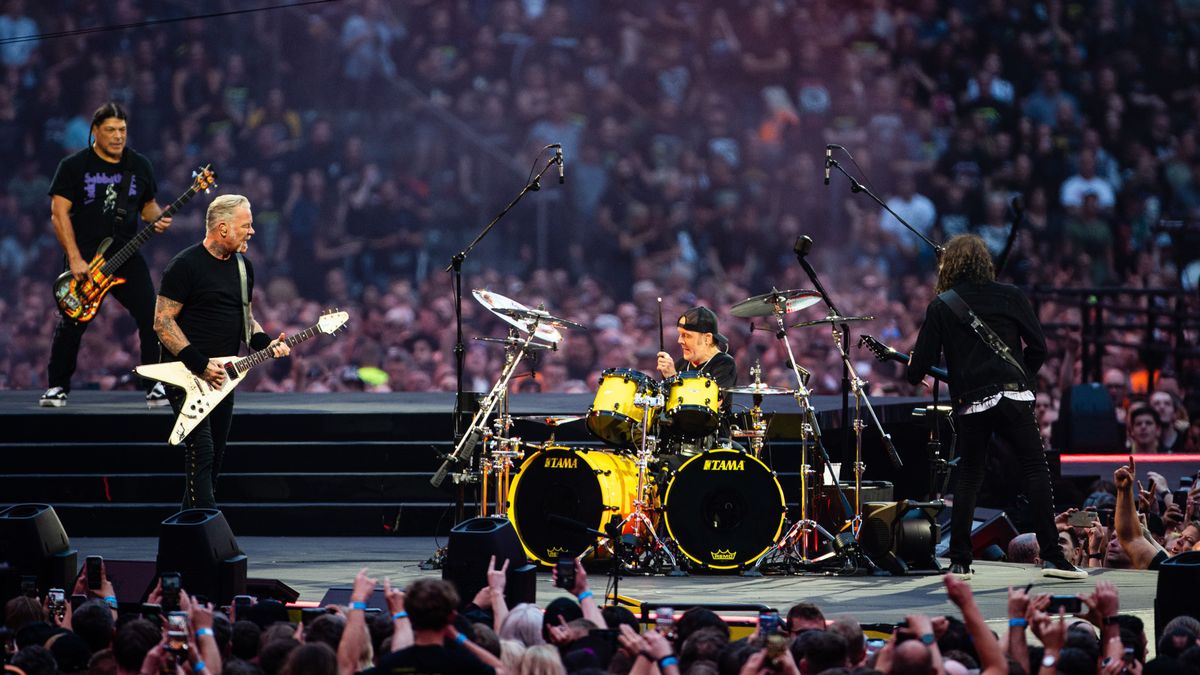 A Metallica Budapesten: Farkas Zoli is a Puskásban zúzott